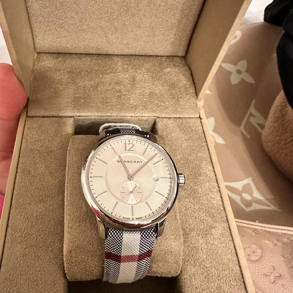Burberry | Accessories | Burberry Unisex Round Watch | Poshmark